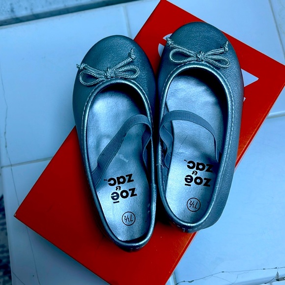 Zoe & Zac | Shoes | Zoe Zac Toddler Girl Slip On Shoe | Poshmark